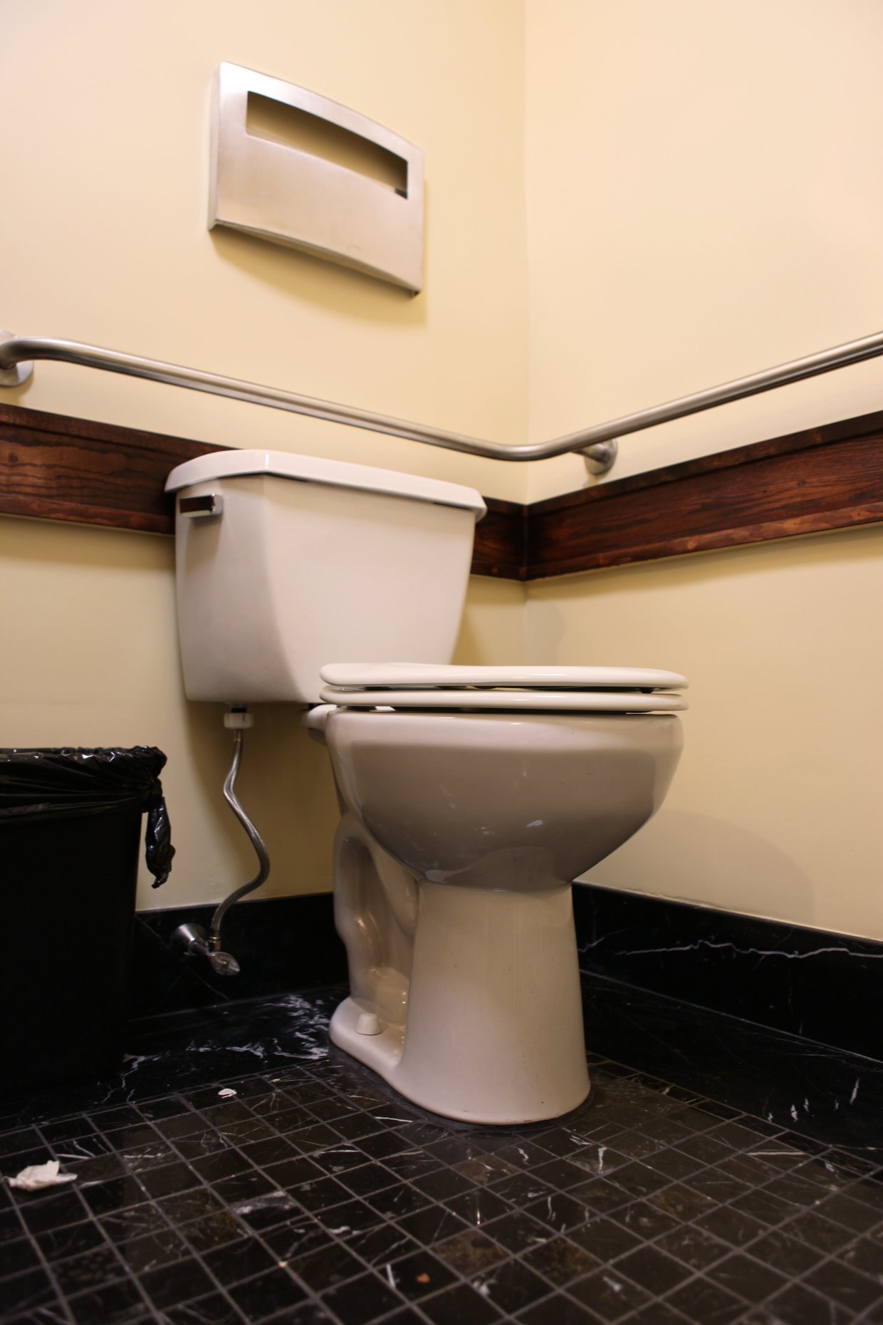 POWER TOILETS – SUPERFLEX